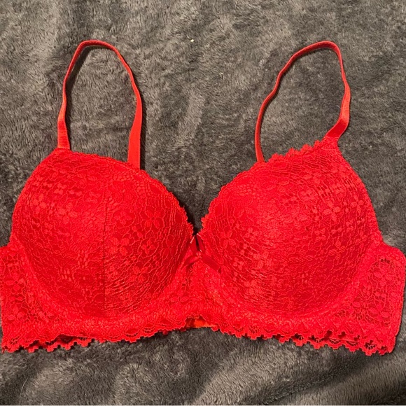 Intimates & Sleepwear | 34c Laura Ashley Bra | Poshmark